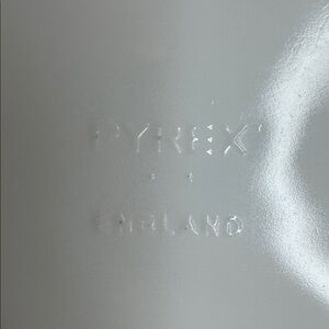 Pyrex | Kitchen | Vintage Pyrex England Emily Spring Garden Set Of 2 ...